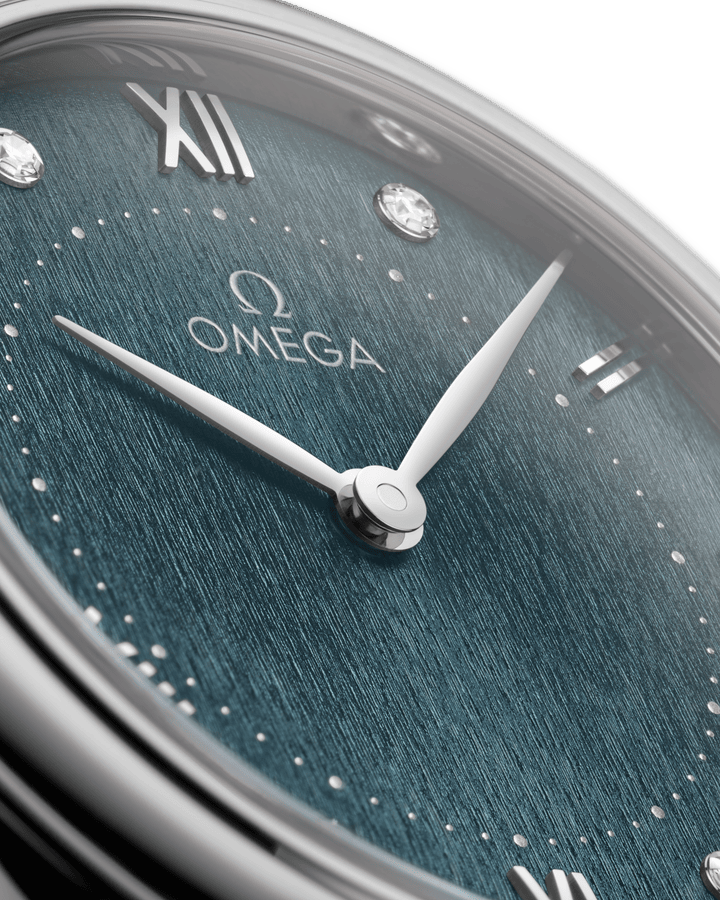 碟飞系列 典雅腕表 30毫米, 精钢表壳 搭配 皮表带 - 434.13.30.60.60.001 | OMEGA®