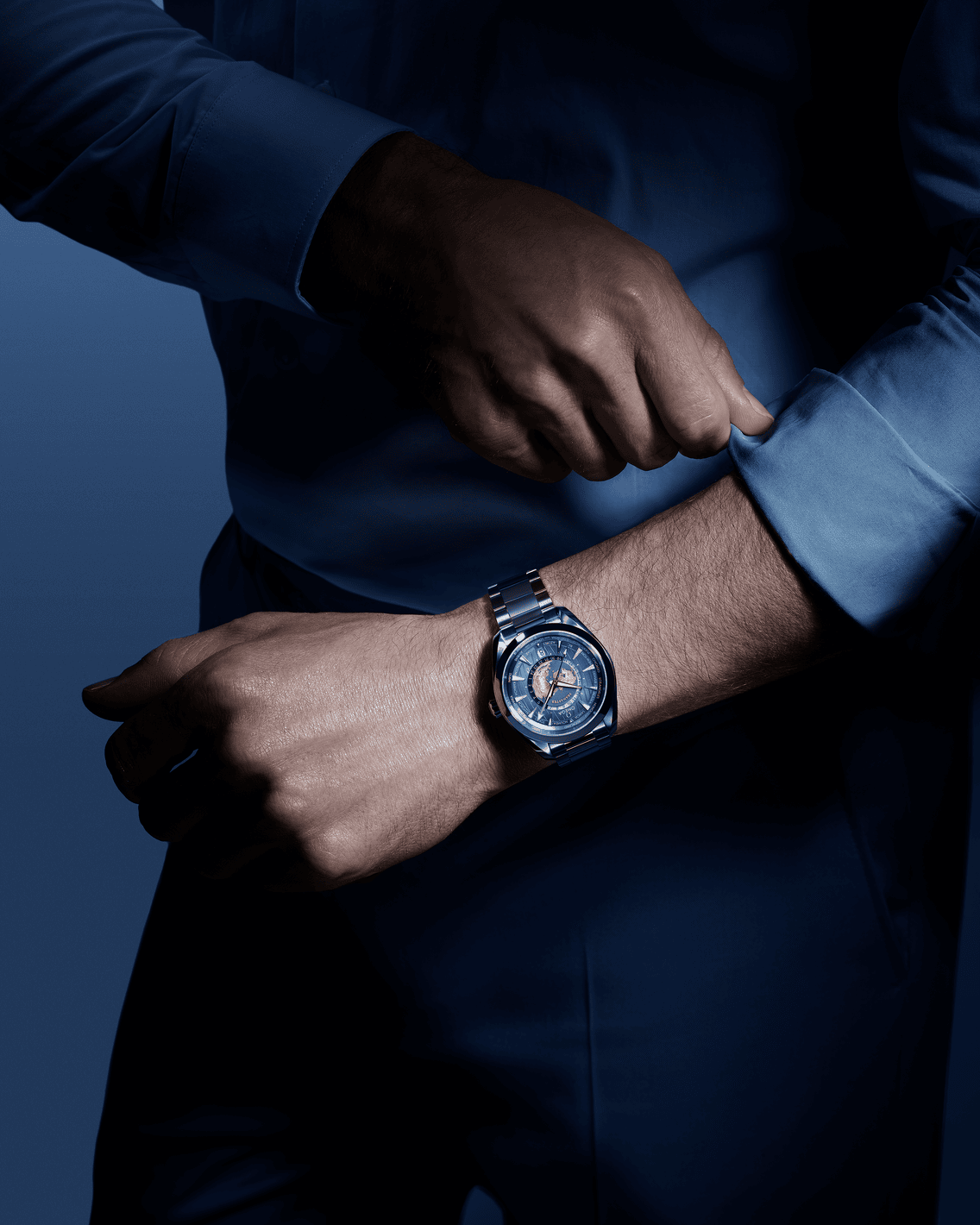 海马系列 AQUA TERRA 150米腕表 43毫米, 精钢表壳 搭配 精钢表链 - 220.10.43.22.03.002 | OMEGA®